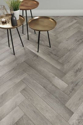Country Reclaimed Oak Laminate Flooring | The Floor Store